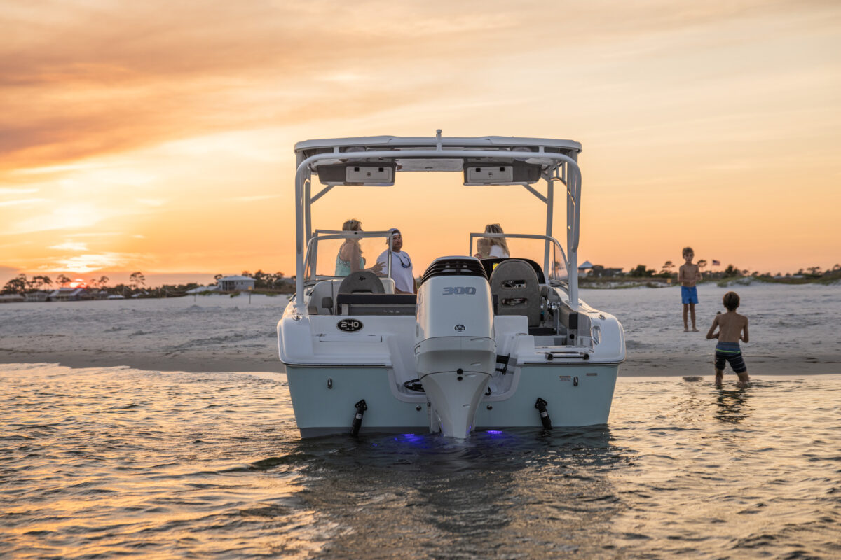 240 Dual Console – Sea Pro Boats