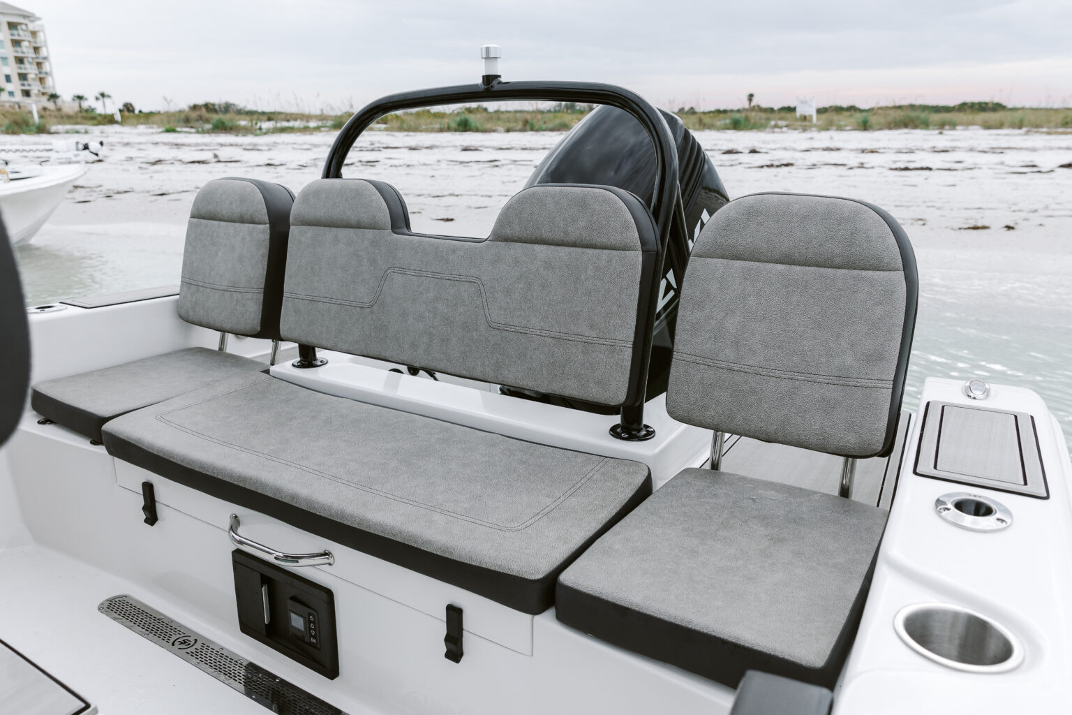 245 Center Console - Sea Pro Boats